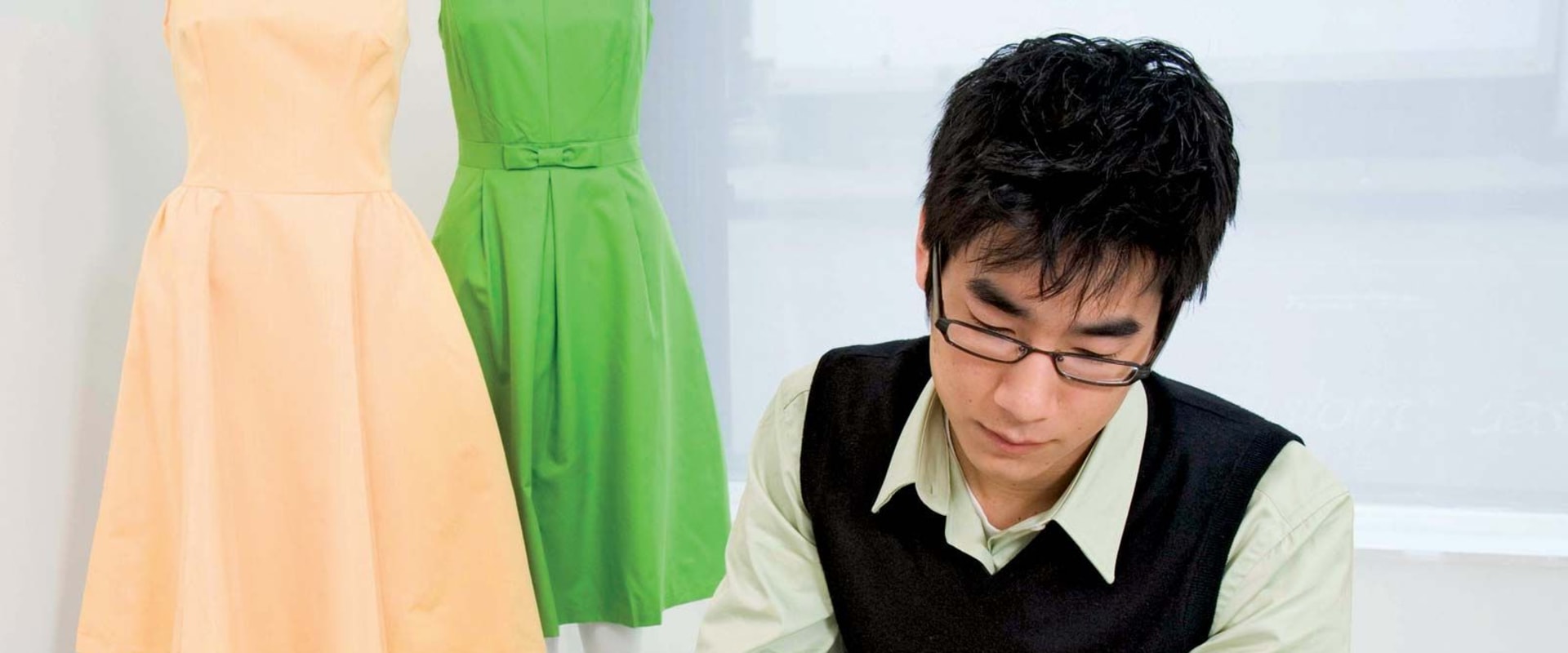 What is the Difference Between Brand and Designer Clothing?